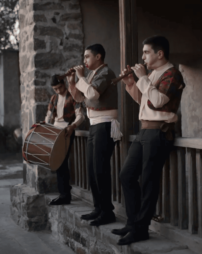 The Rich Tradition of Armenian Folk Dance - NaTakallam